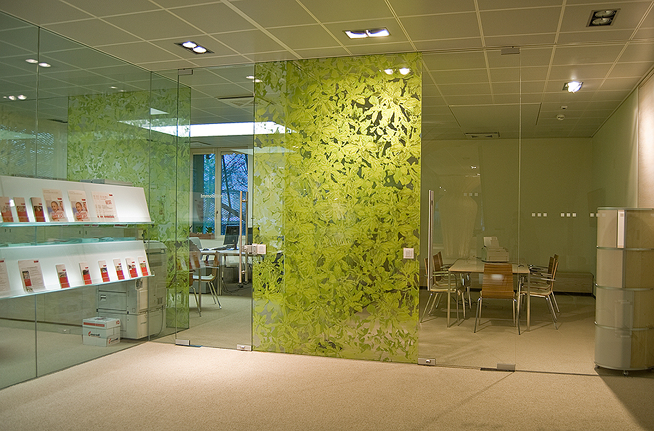 Digitaldruck von Glas • Glas+Metall Weissofner